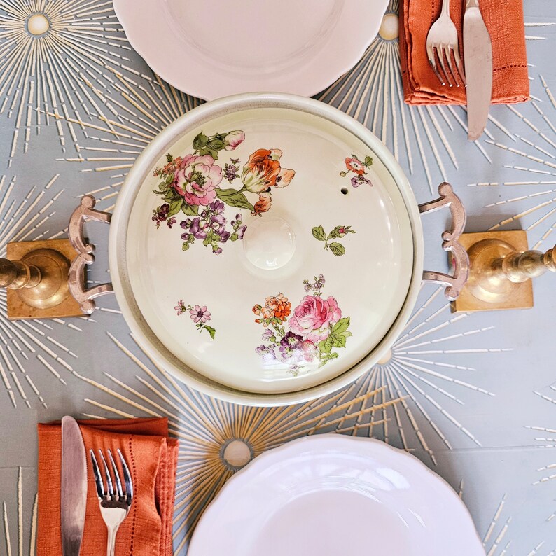 Cottagecore Royal-rochester Royalite Heat Proof Dish is Beautiful Hand ...