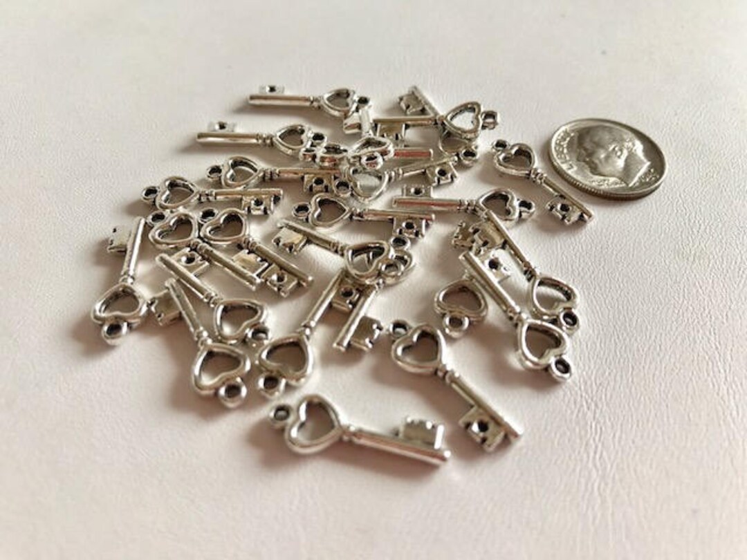 Tiny Key Charms - 25 Small Pewter Key Charms - Jewelry Supplies - Etsy