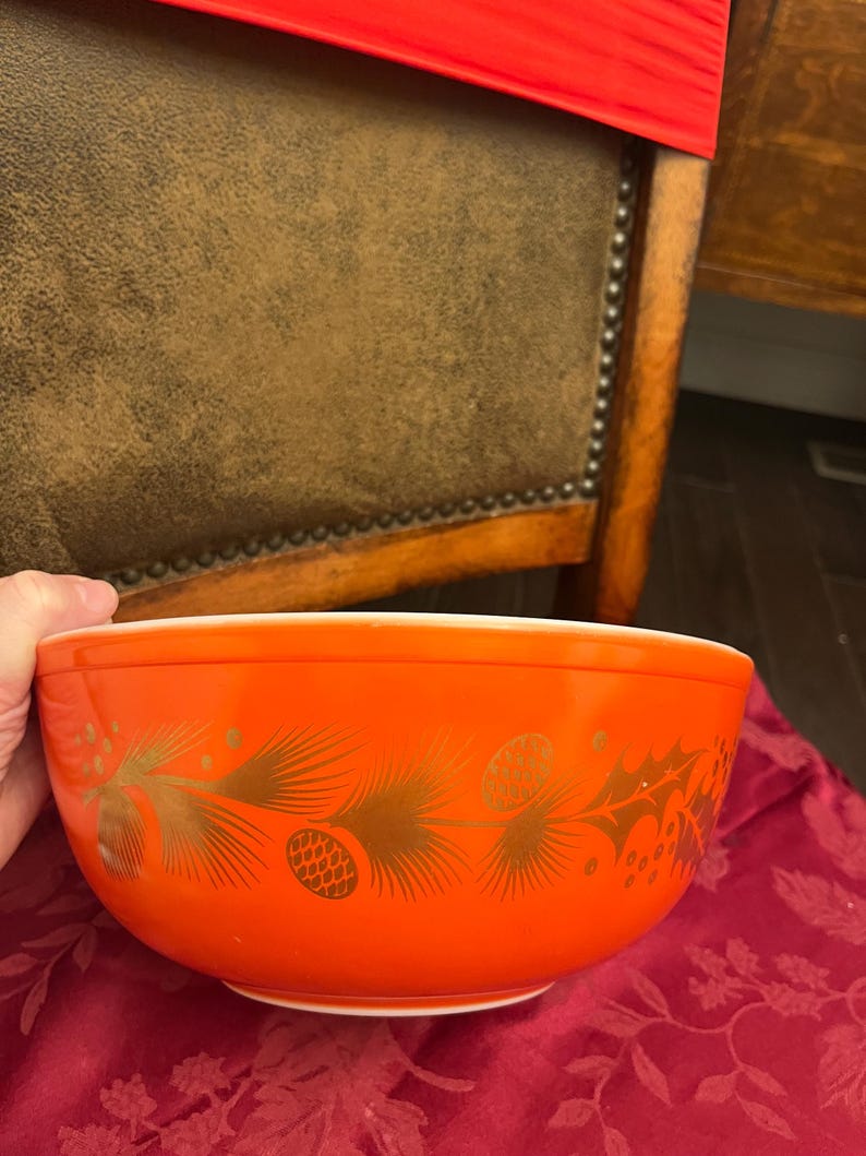 Pyrex #404 Vintage Red Mixing Bowl Golden Holly Lead Pine Cone ...
