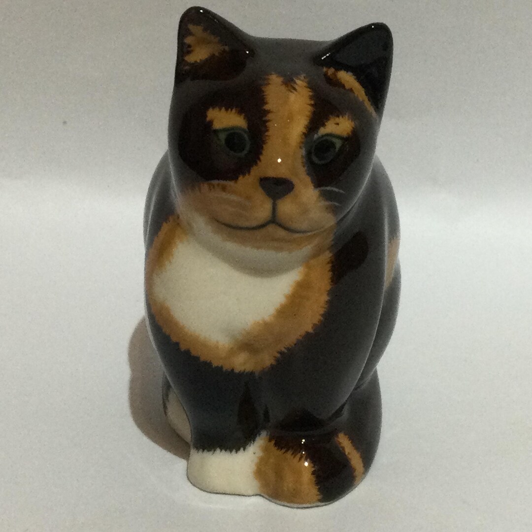 QUAIL Ceramics Small CAT Figurine “LUPIN” - Etsy