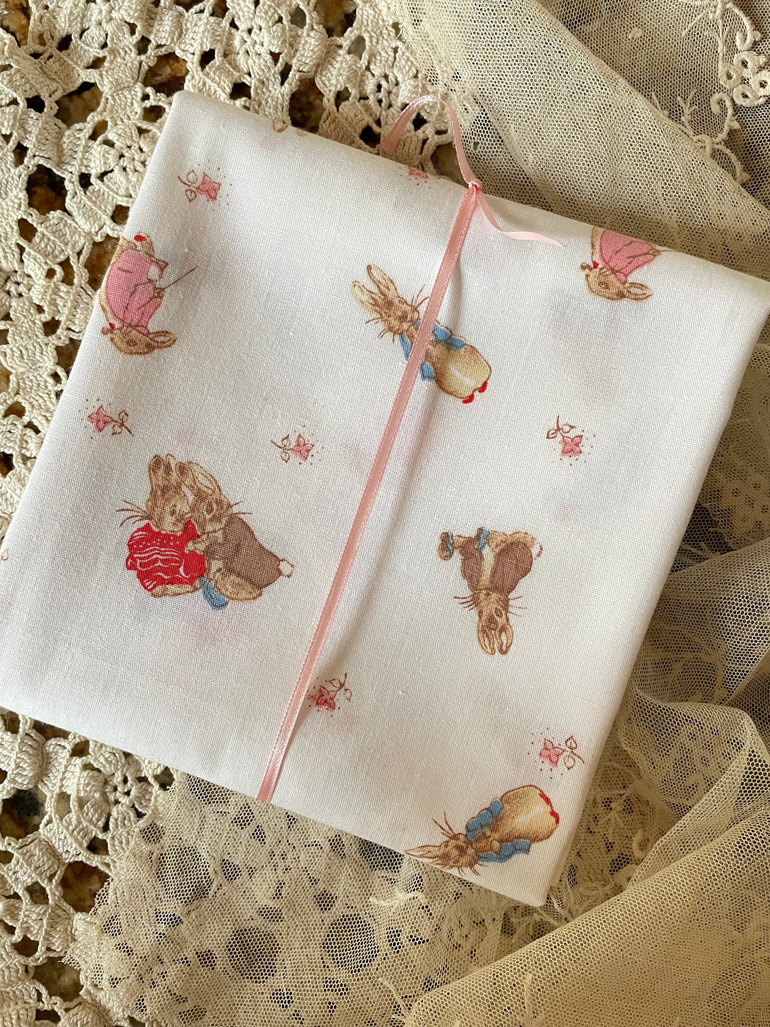 Vintage 1985 Beatrix Potter Peter Rabbit Fabric From Frederick Warne ...