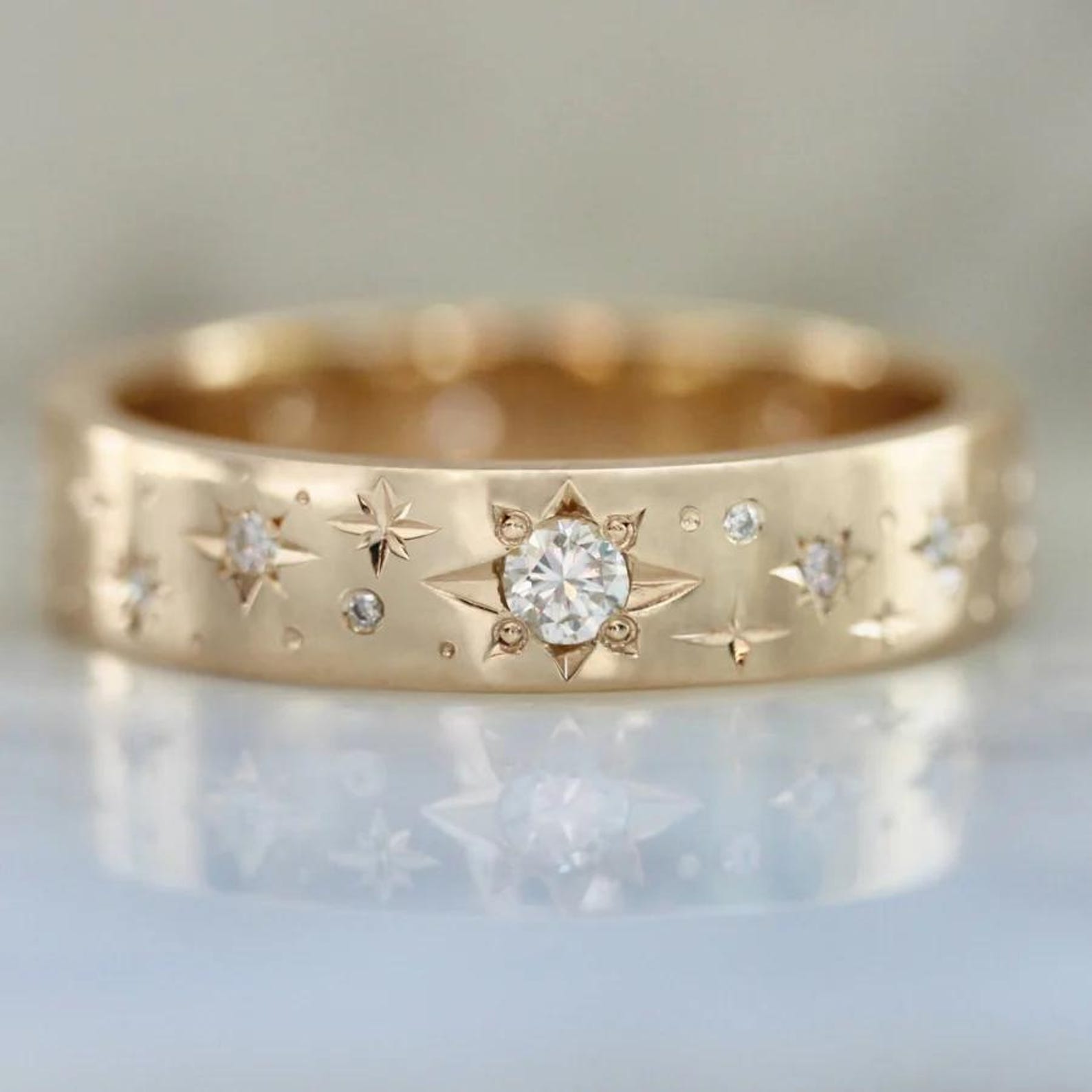 14k Gold Band: Star Engraved Ring With Moissanite Diamond - Etsy Canada