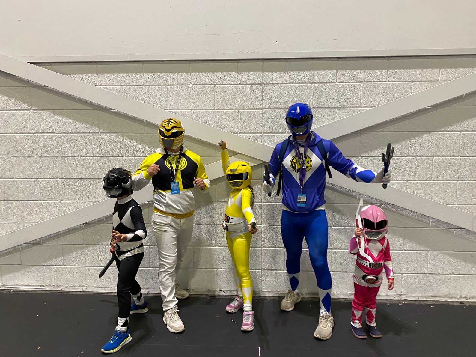 Yellow Powerranger Kids Helmet Cosplay Comic Con Power Ranger, Fits 6 ...