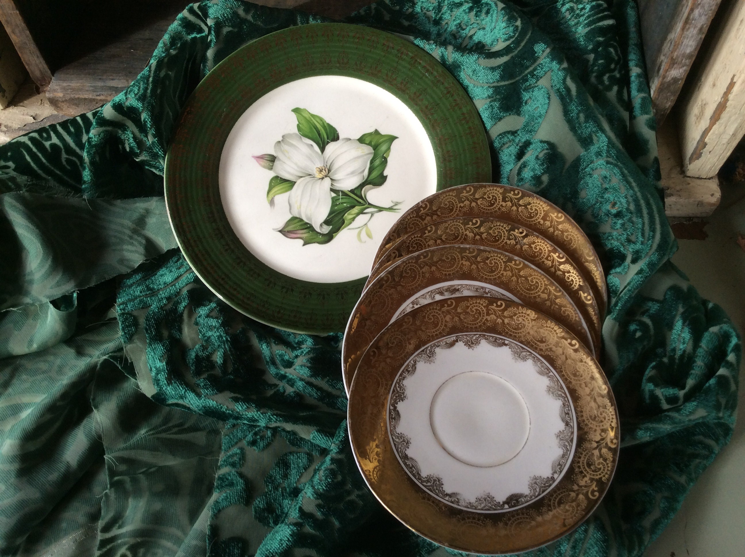 Vintage Trillium Plate Gold Plates Collection Trillium Plate - Etsy