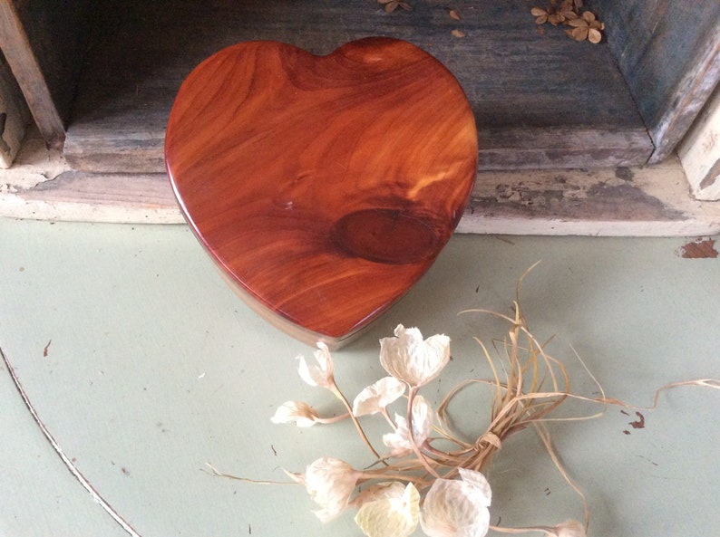 Vintage Wooden Heart Box Wooden Jewelry Box Wood Heart Box - Etsy