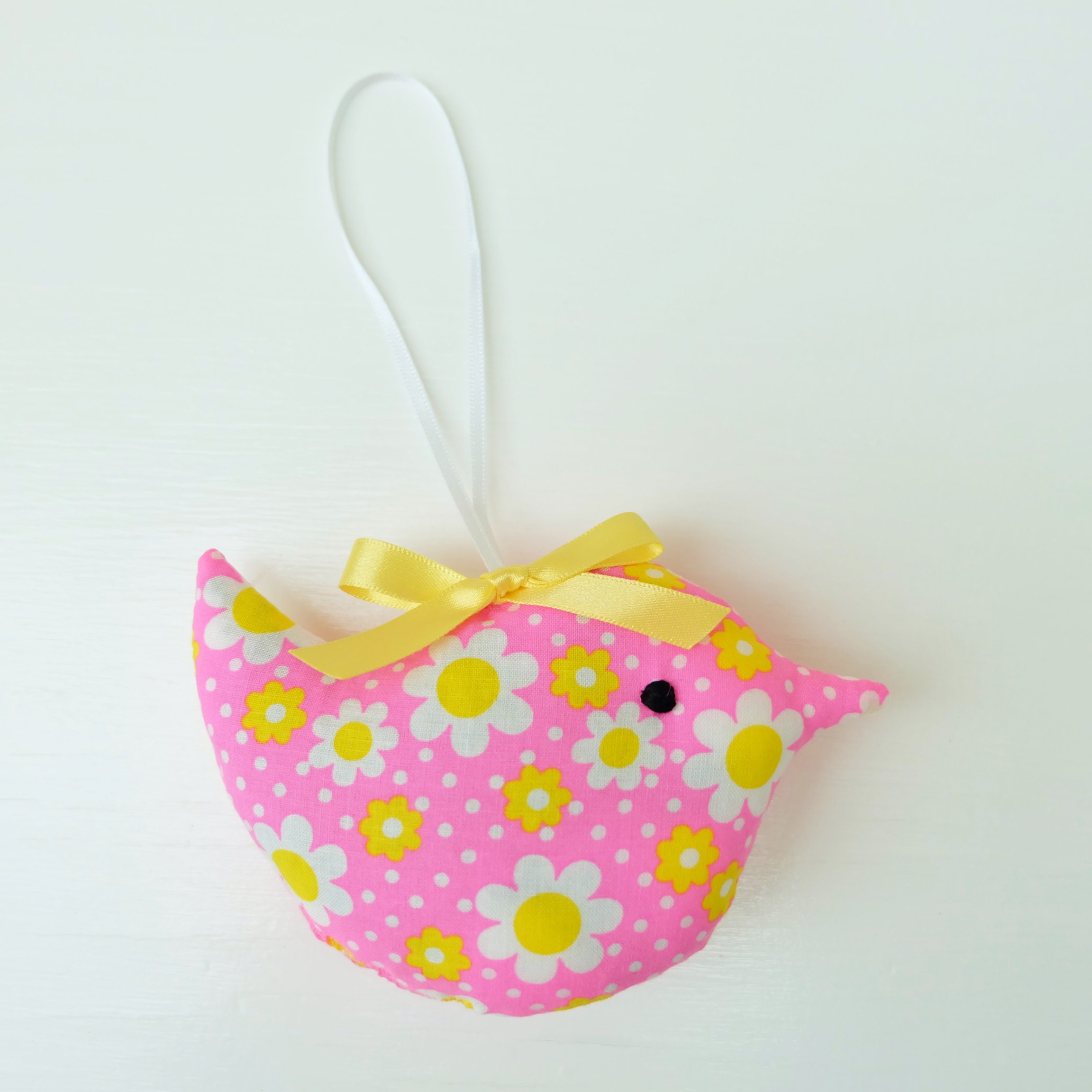 Mini Lavender Bird Sachet in Neon Pink Daisy Fabric - Etsy
