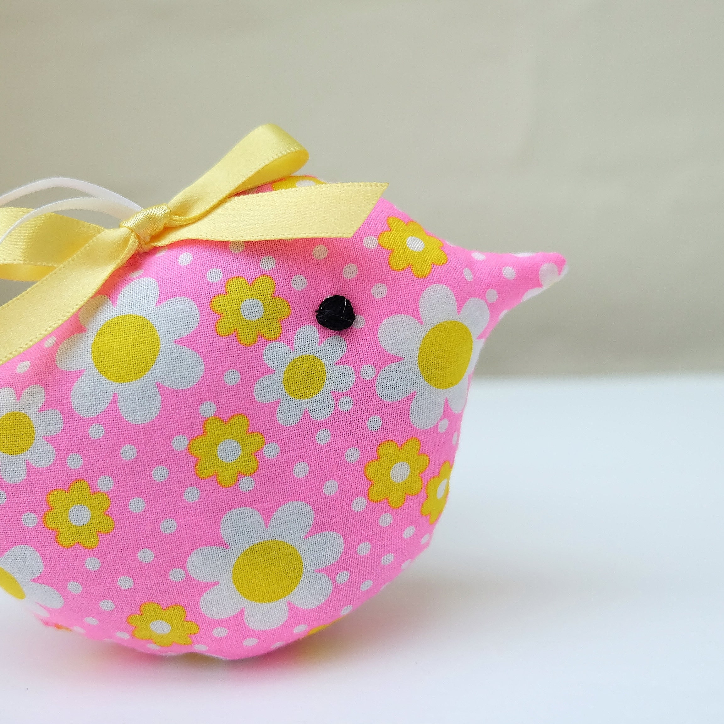 Mini Lavender Bird Sachet in Neon Pink Daisy Fabric - Etsy
