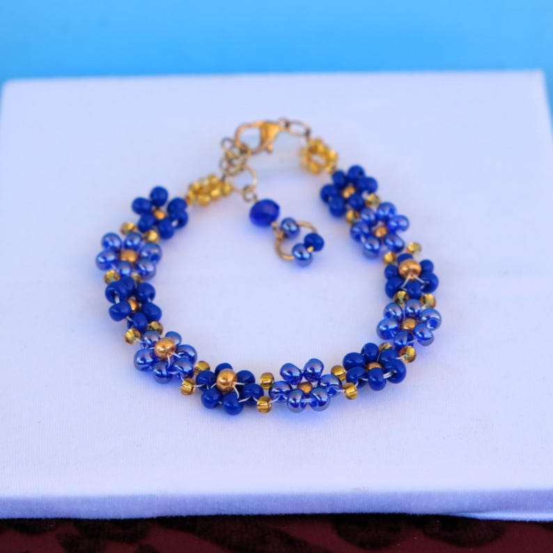 Blue and Gold Beaded Flower Bracelet - Etsy