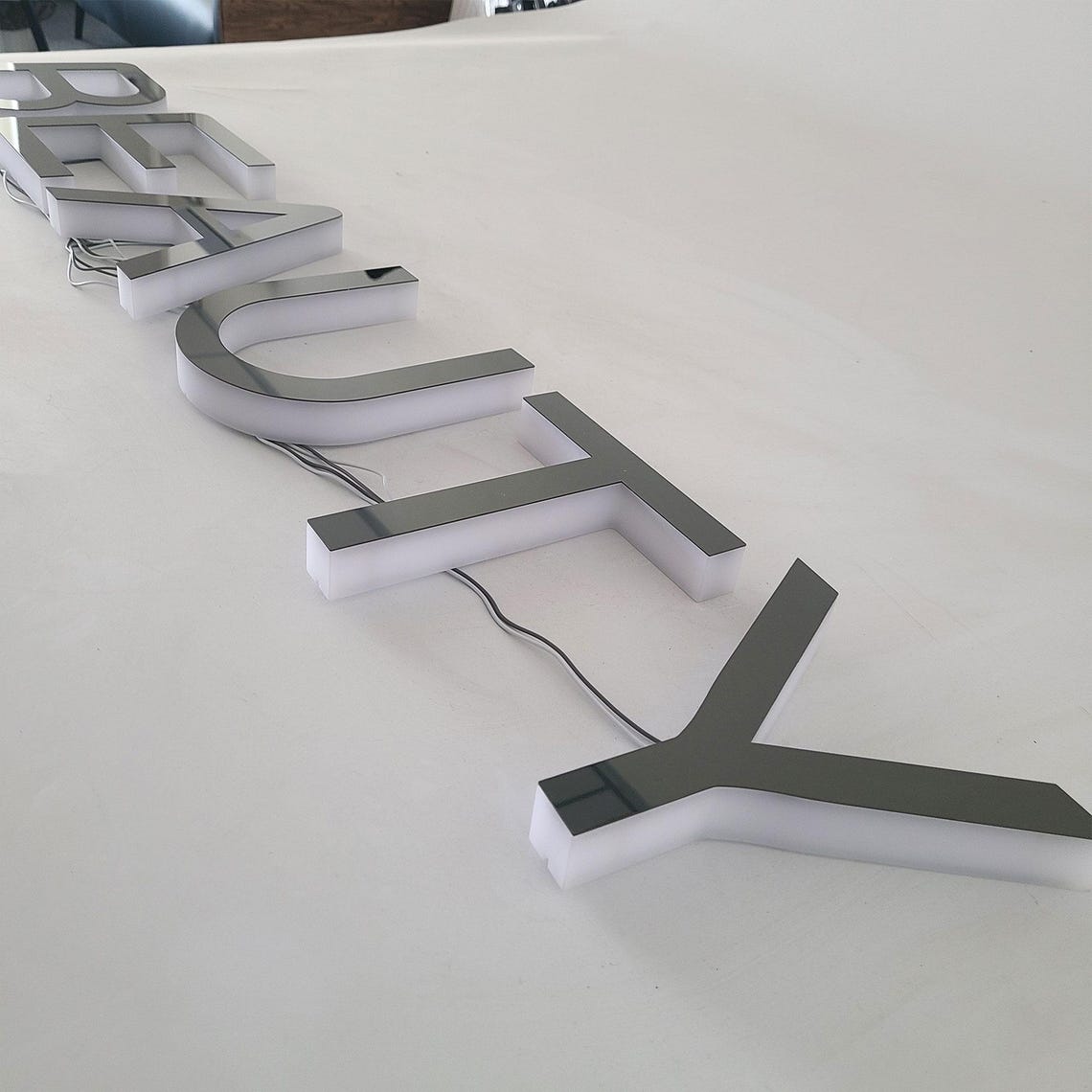 LED Side-lit Acrylic Sign Letters， 3D Mini Letters，beauty Salon ...
