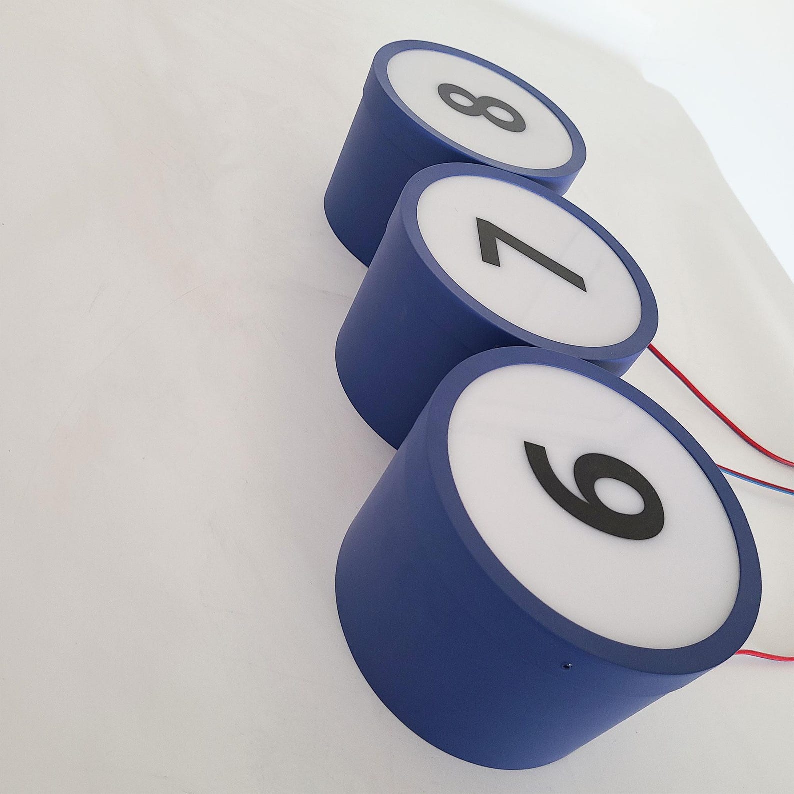 Custom LED Numbers Cabinet, Business Light Box Sign,wall Logo Sign ...