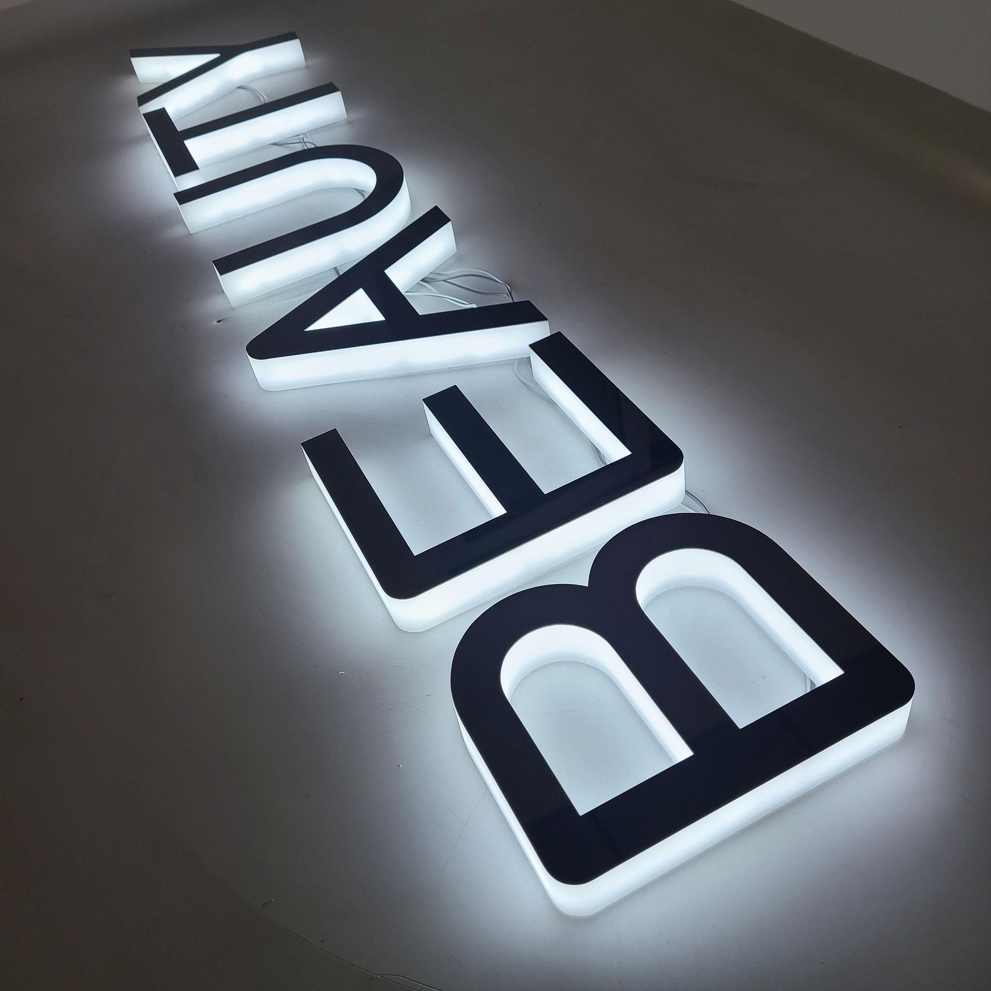 LED Side-lit Acrylic Sign Letters， 3D Mini Letters，beauty Salon ...