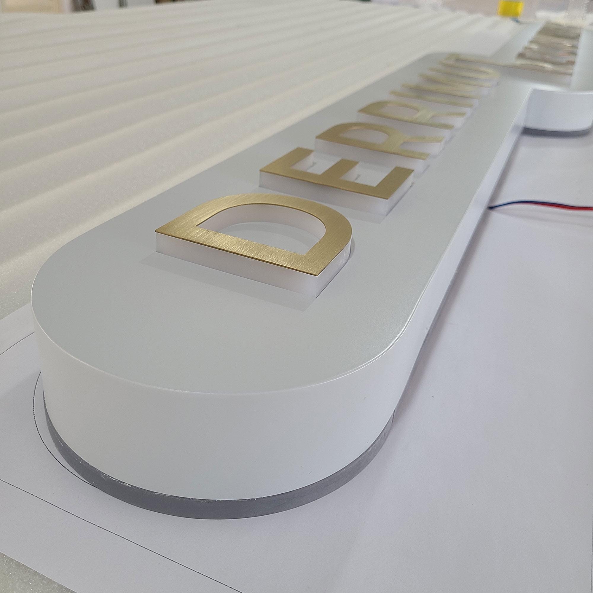 Customized Halo-lit Sign Board, Wall Logo Sign Cabinet,adevertising LED ...