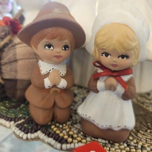 Adorable Mid Century Hand Painted Ceramic Pilgrim Set - Etsy