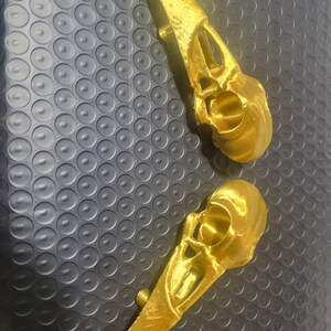 Raven Skull Cabinet Handles With Screws (set of 2) - Etsy