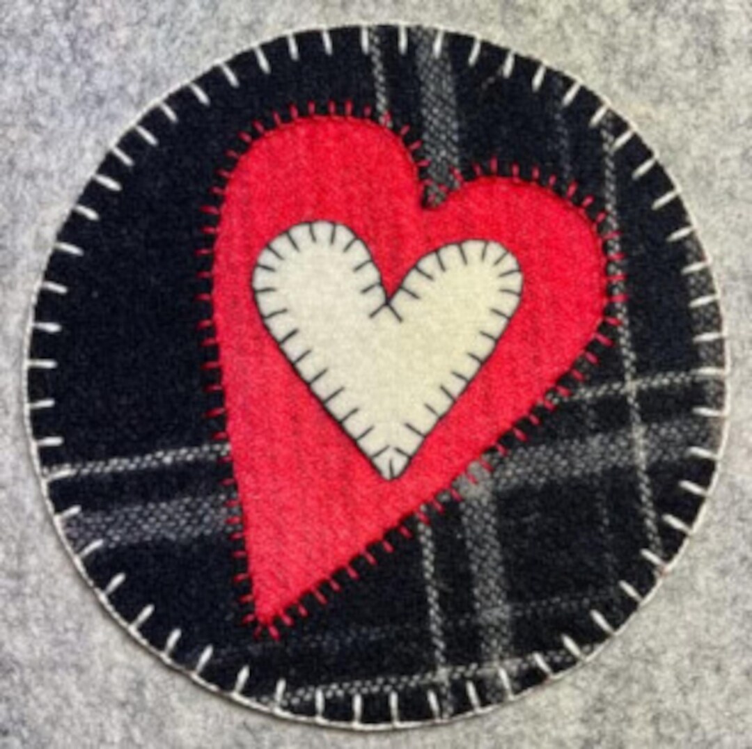Hearts Afire Felted Wool Mug Rug Pattern, 5 Inch Coaster - Etsy