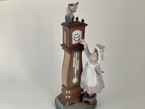 Lladro Porcelain Girl Grandfather Clock 5347 Cat on Clock - Etsy
