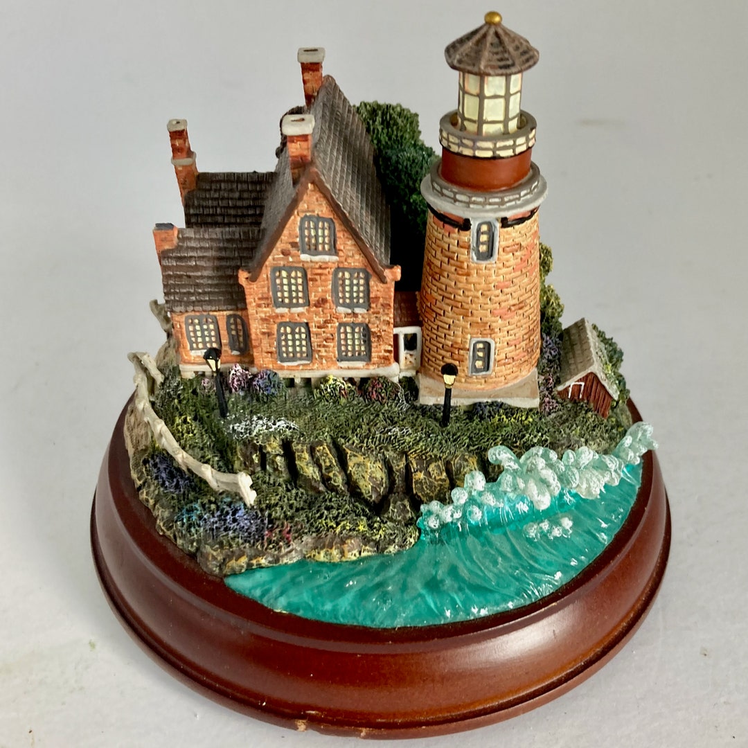 Vintage Lighthouse Paperweight, Thomas Kinkade, Lighting the Way, # ...