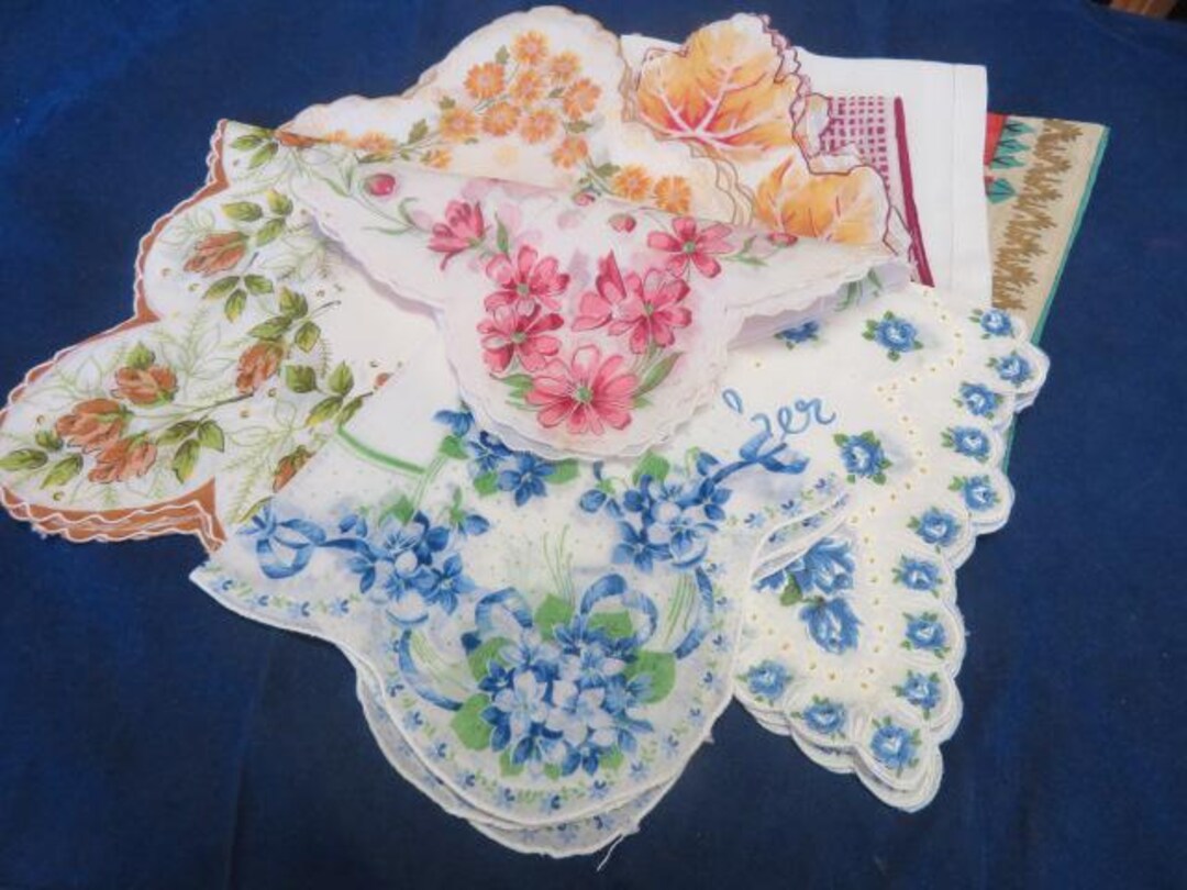 9 Vintage Hankies for CRAFT PROJECTS Shelf Sitters or Everyday Use ...