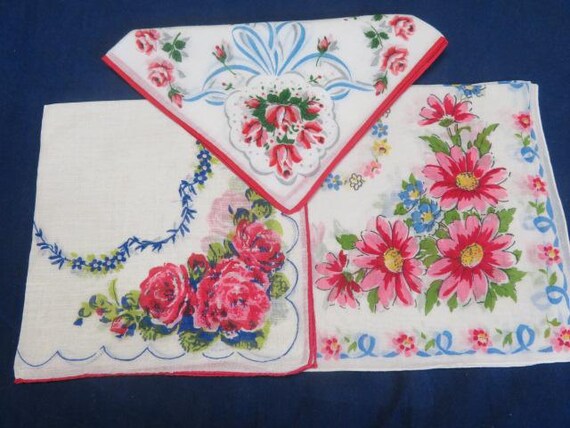 3 Vintage Hankies Shades Of Red and Blue Flowers Bouq… - Gem