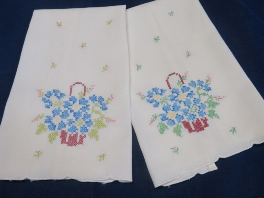 2 Vintage Cross Stitch Tea Towels or Hand Towel Basket of Flowers Linen ...