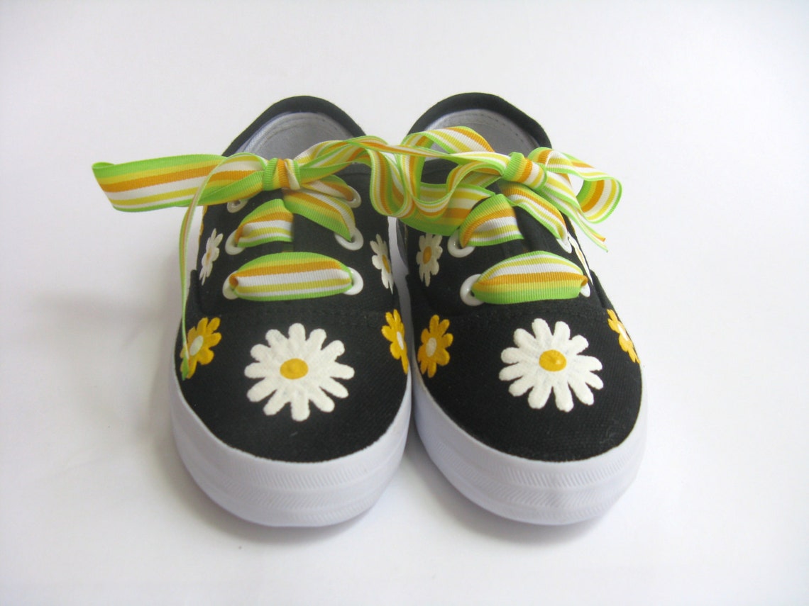 Daisy Shoes, Hand Painted Flowers on Black Sneakers for Toddlers - Etsy