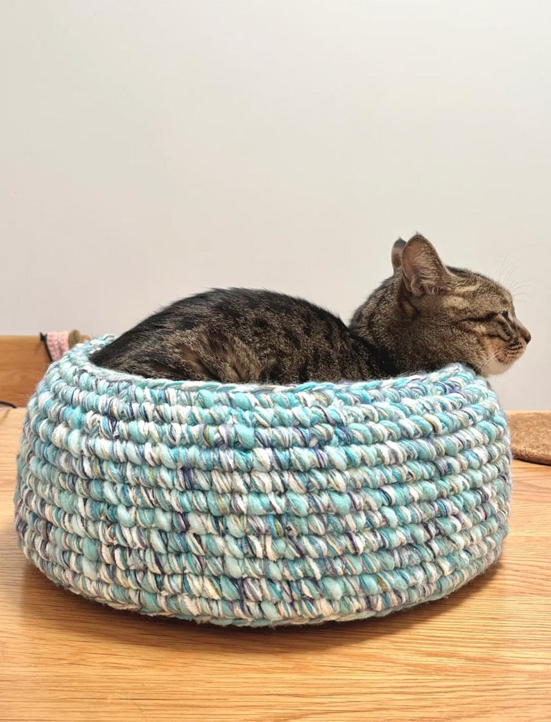 Crochet Pattern Cat Bed, Easy Pet Toy Pattern for Beginners, Kitty ...
