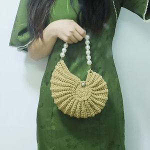 Crochet Sea Shell Pouch Pattern Crochet Seashell Bag Nautilus Purse for ...