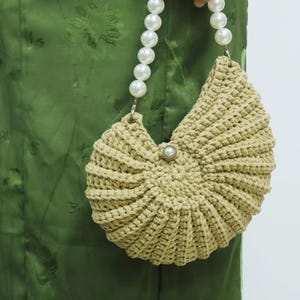 Crochet Sea Shell Pouch Pattern Crochet Seashell Bag Nautilus Purse for ...