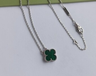 Van Cleef & Arpels White 18k Gold Black Motif Pendant Necklace Luxury ...