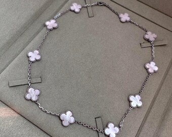 Van Cleef & Arpels White 18k Gold Black Motif Pendant Necklace Luxury ...