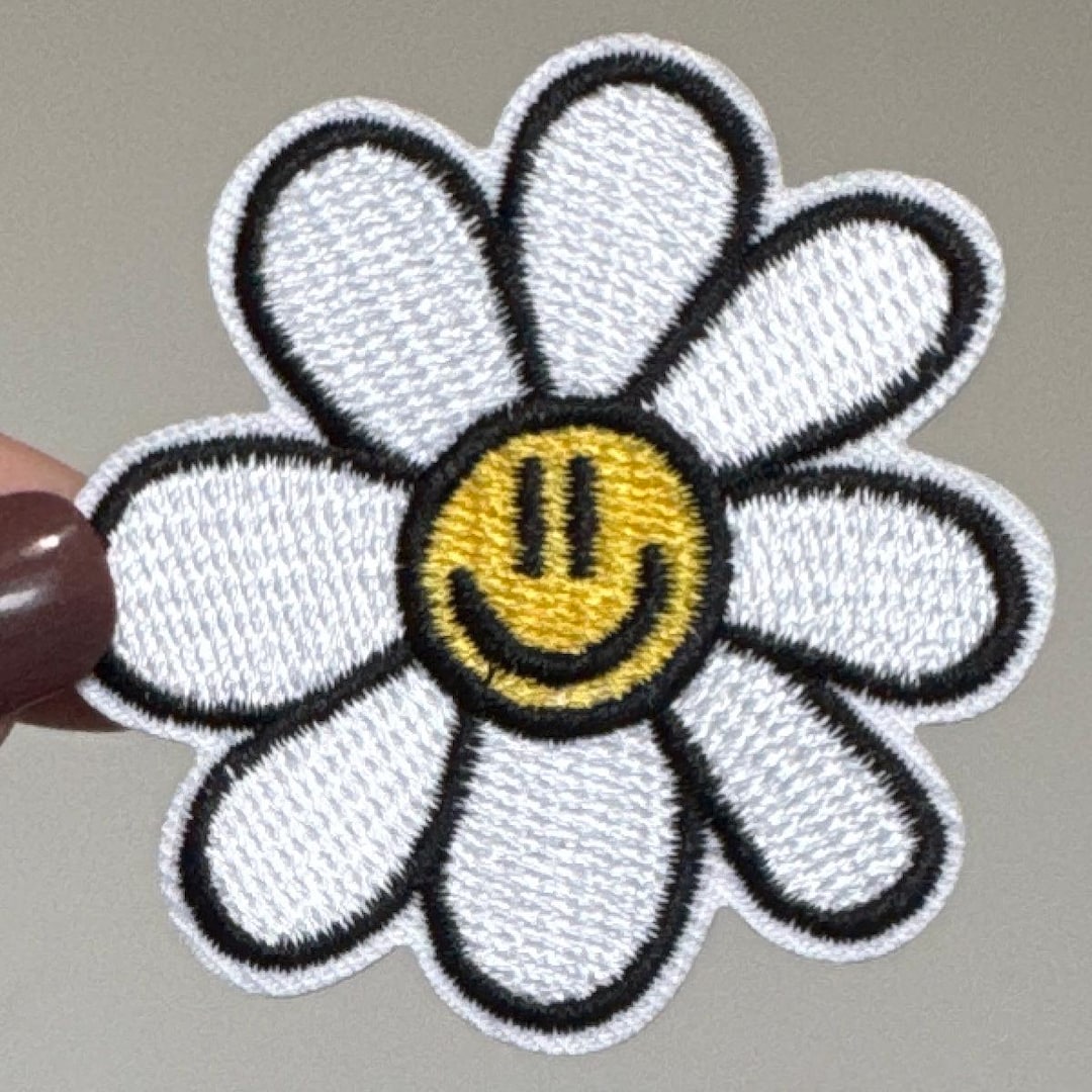 Daisy Smiley Face Iron on Patch - Etsy