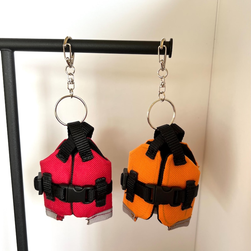 Floating Boat Keychain - Etsy
