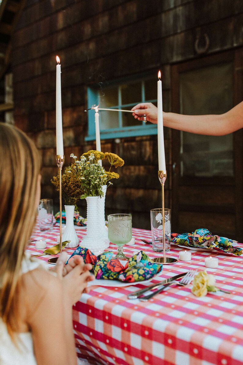 Woven Gingham Tablecloth in Cherry Red - Premium Cloth With Quilt Point ...