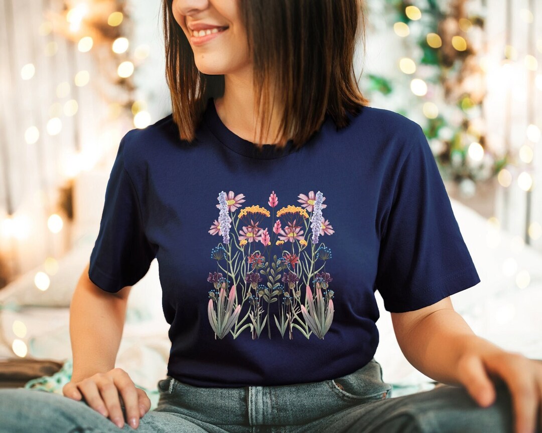 Plant Shirt, Botanical Shirt, Retro Floral T-shirt, Flowers in Pastel ...