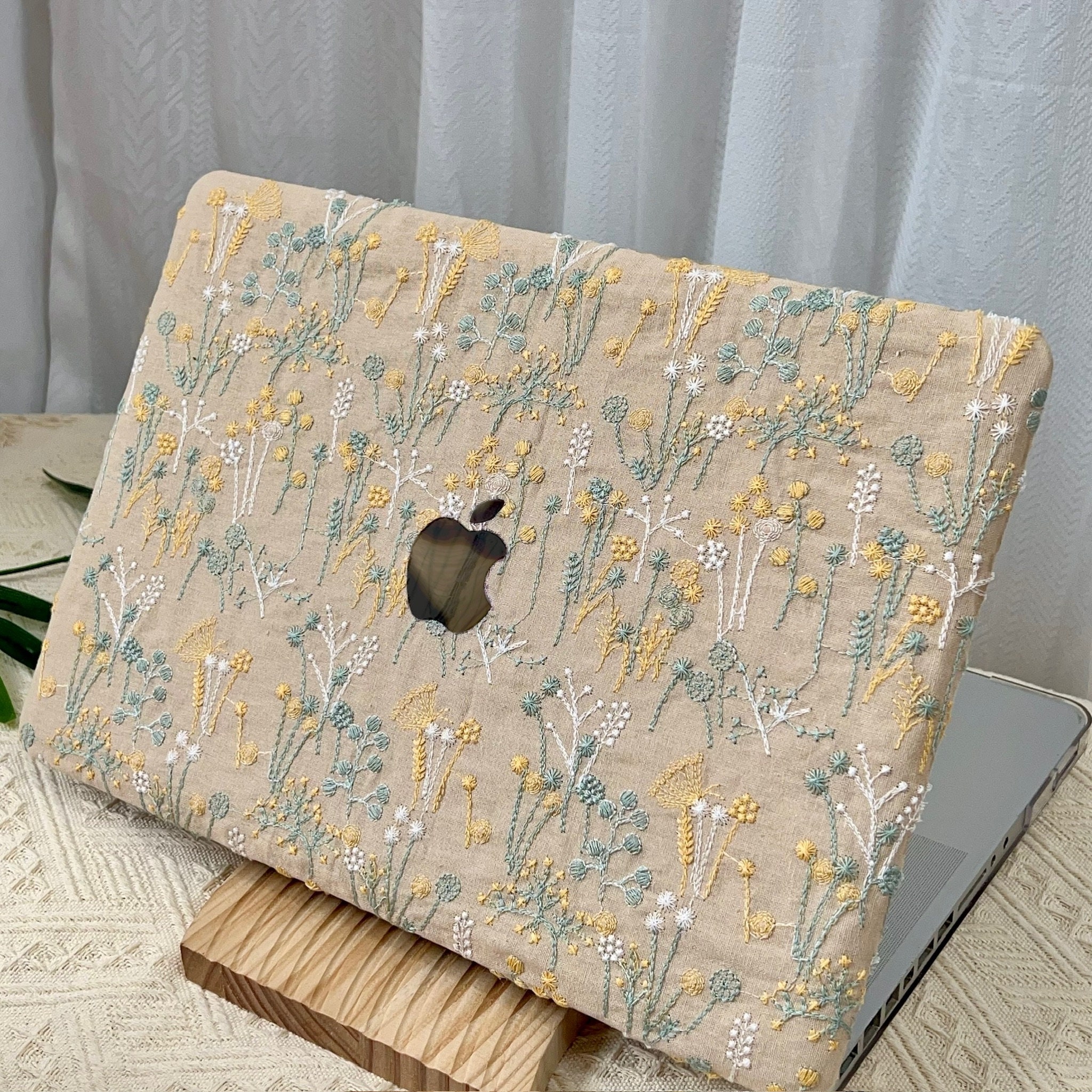 Floral Aesthetic Embroidery MacBook Case for MacBook Pro 13 Air 13 Air ...