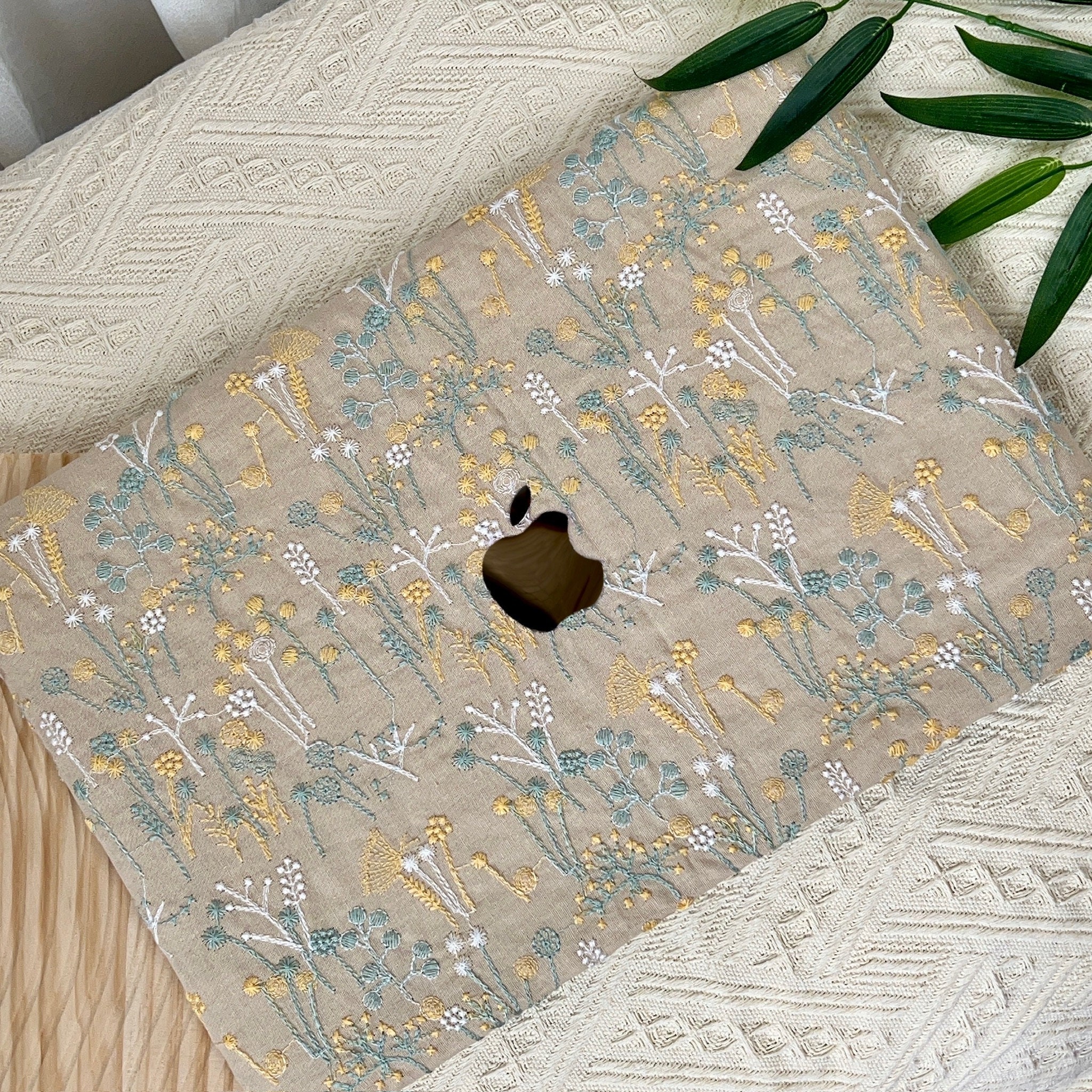 Floral Aesthetic Embroidery MacBook Case for MacBook Pro 13 Air 13 Air ...