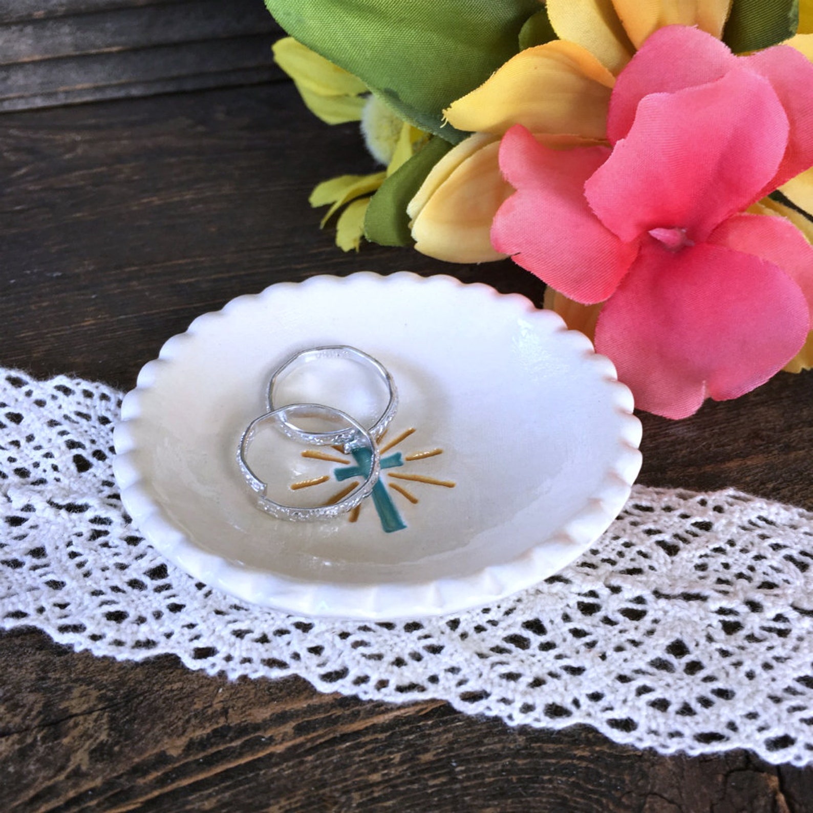 First Holy Communion Favors Tiny Biscuit Ring Dish W/ Cross - Etsy