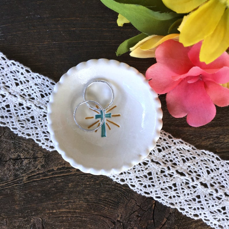 First Holy Communion Favors Tiny Biscuit Ring Dish W/ Cross - Etsy