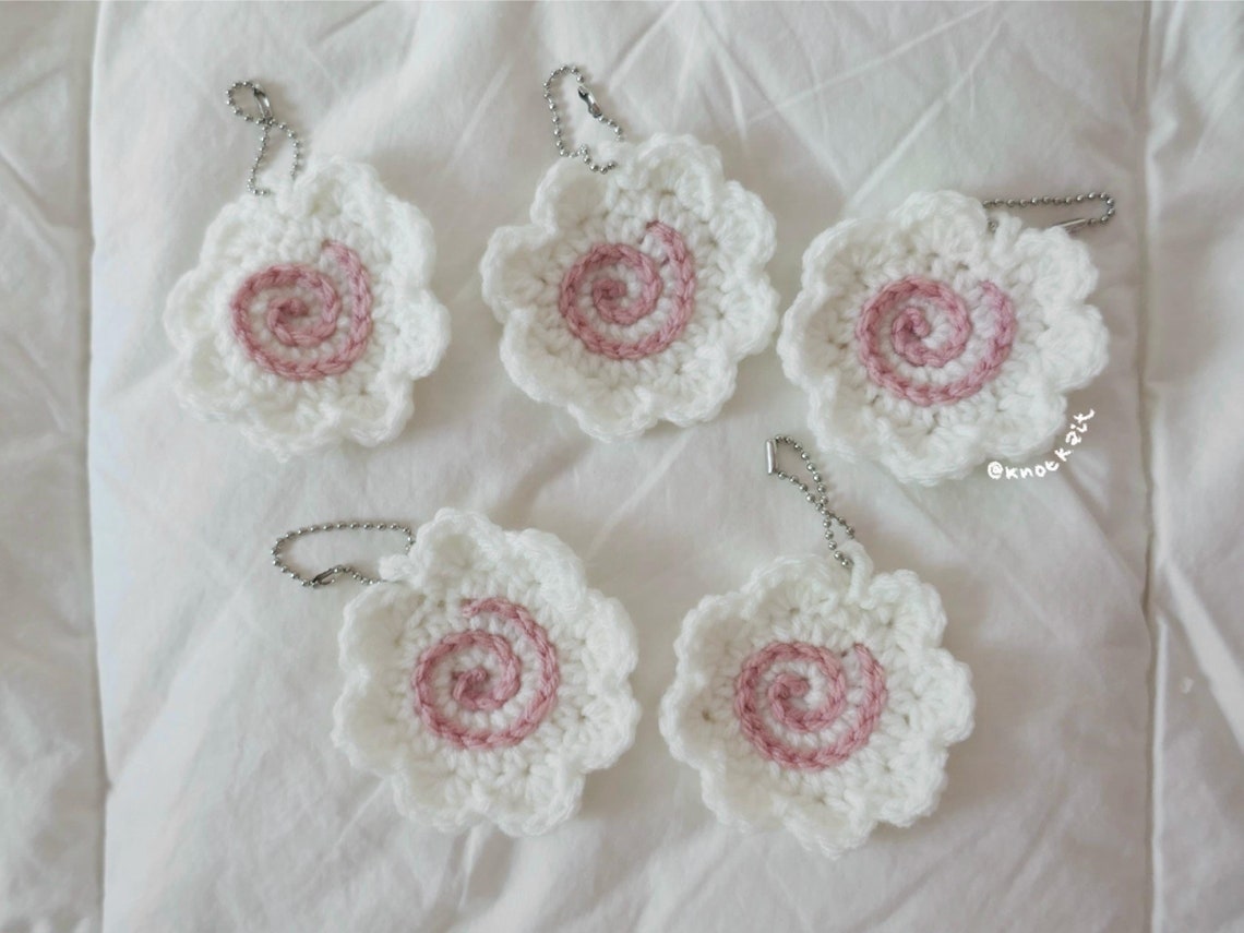 Crochet Fishcake Narutomaki Keychain Charm Cute Adorable Pink Swirl ...