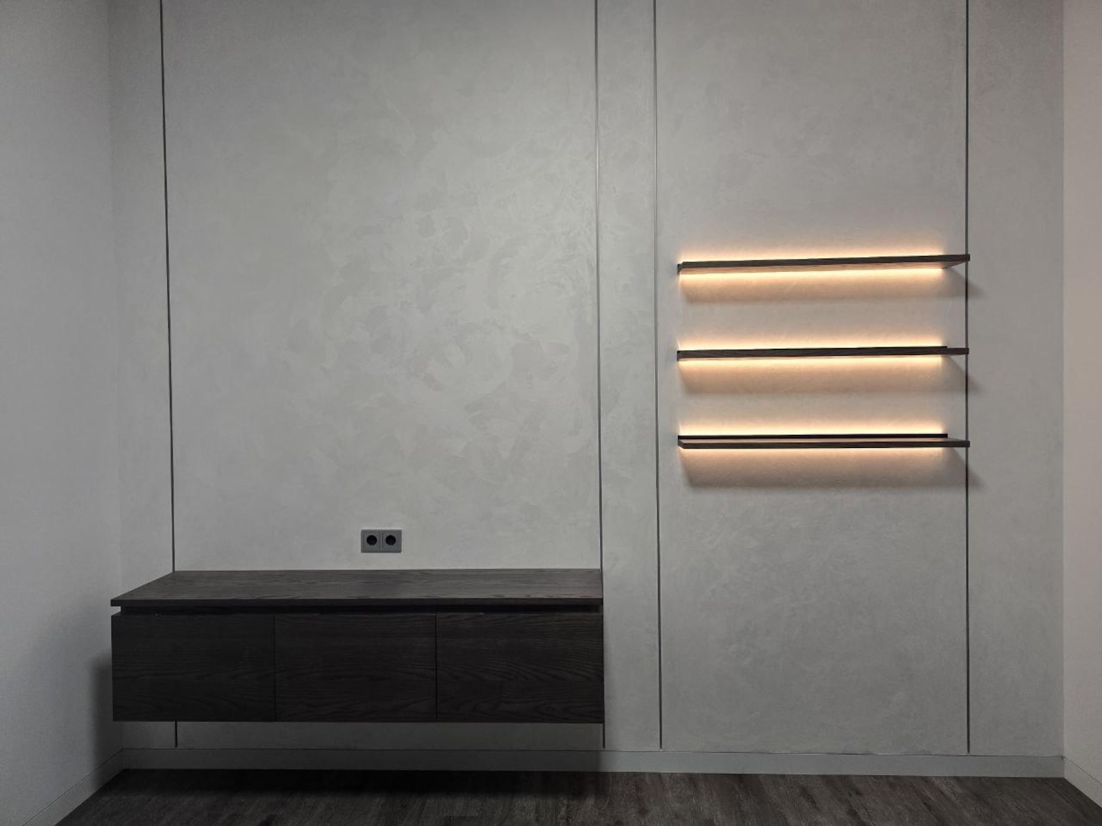Floating Wall Shelves With LED, Modern Lighted Bookshelf, Minimalist ...