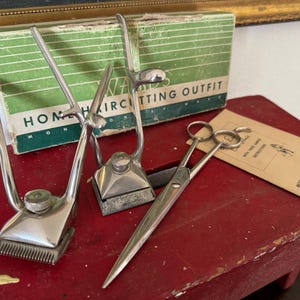 Vintage Manual Hair Clipper Set Vintage Manual Beard Clipper Set ...