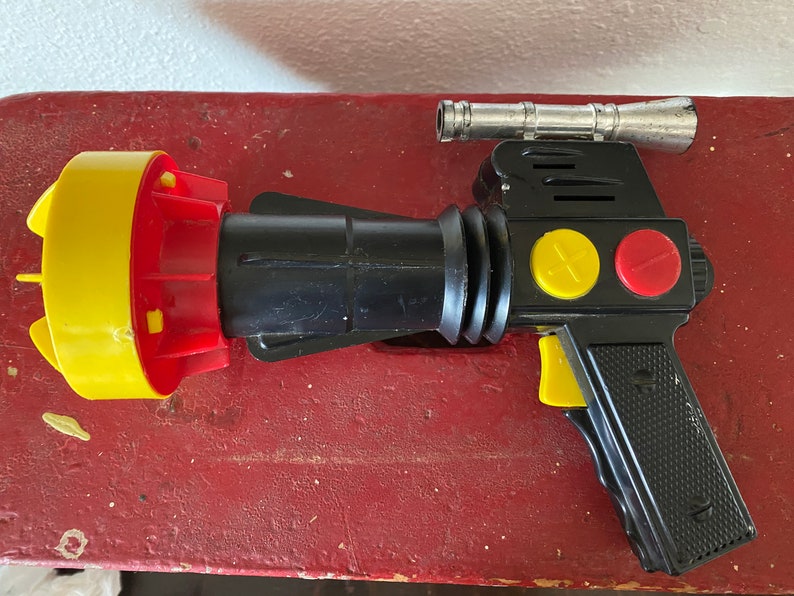 Vintage Norton Honer Tim Mee Toys Laser Ray Gun Vintage Space Age Laser ...