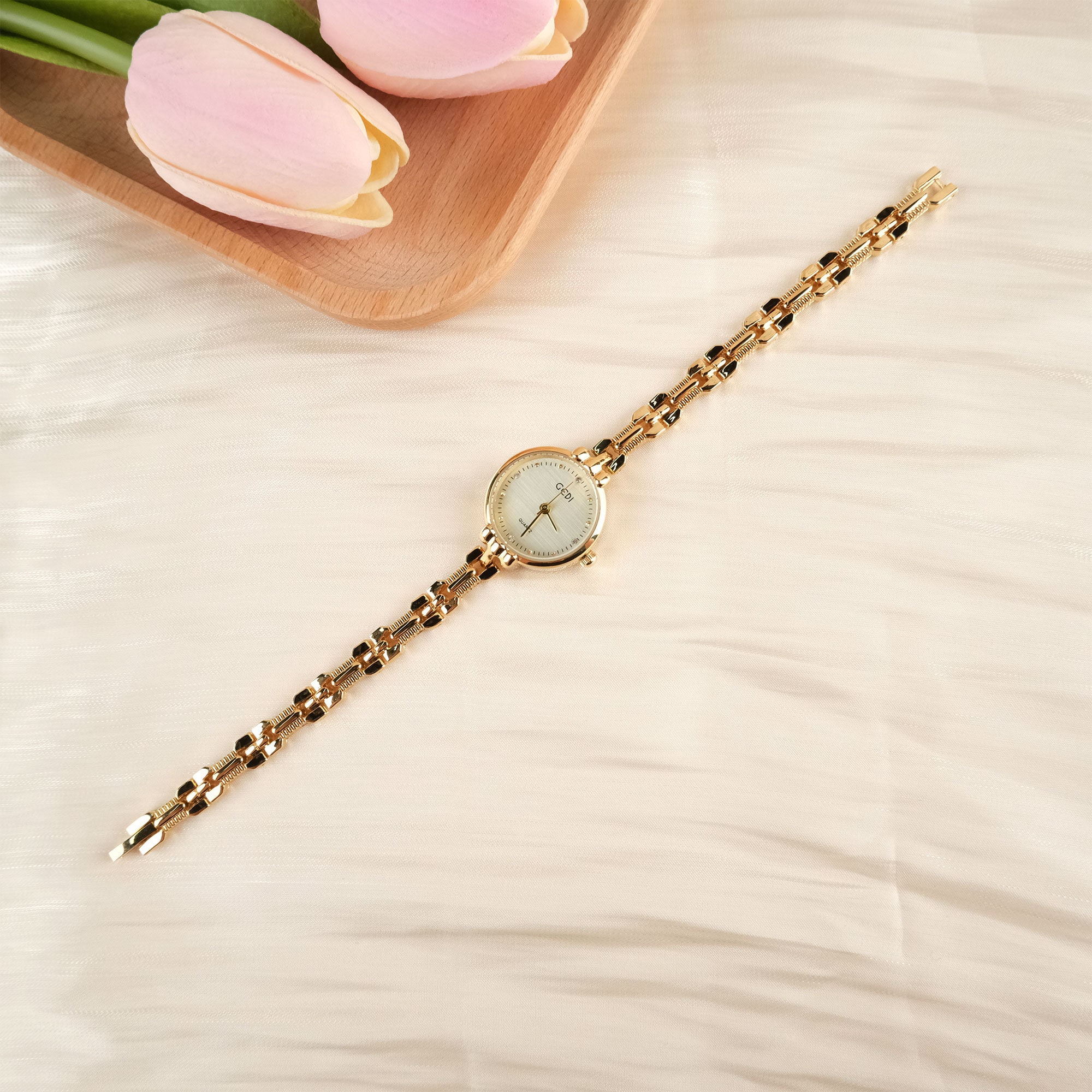 Vintage Women Watch, Ladies Wrist Watch, Gift for Her, Vintage Watch ...