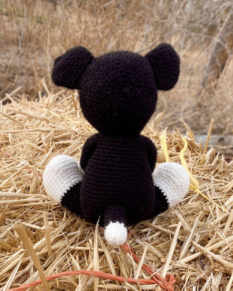 Handmade Crochet Black and White Border Collie Dog - Etsy