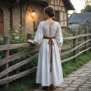 Elegant Medieval Maiden Costume Classic Exquisite Renaissance White ...