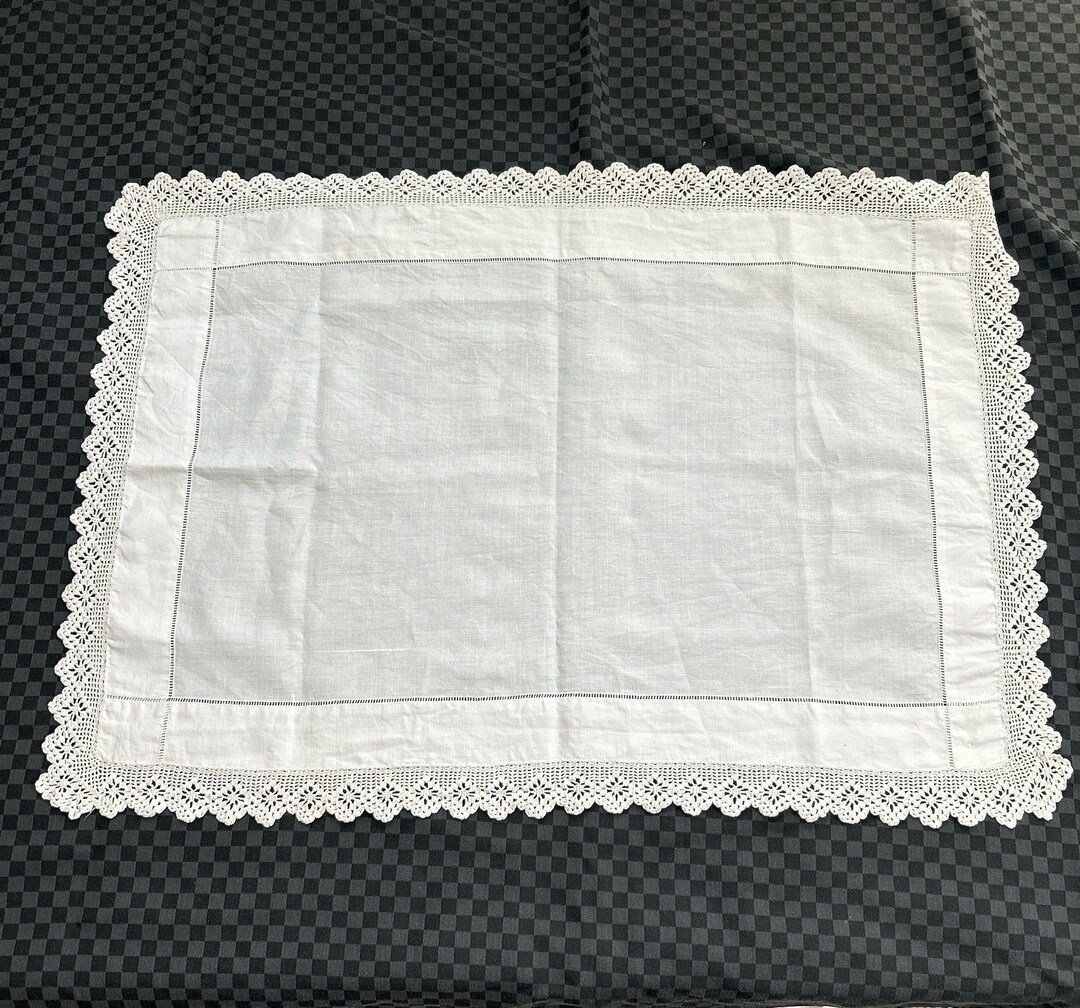 Antique Linen Table Topper . Small Topper . Hand Crochet Lace - Etsy