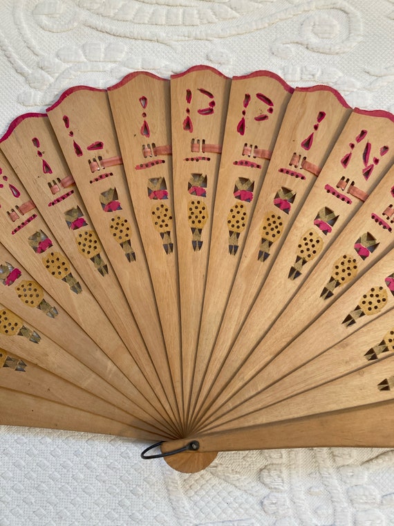 vintage fan wooden hand - Gem