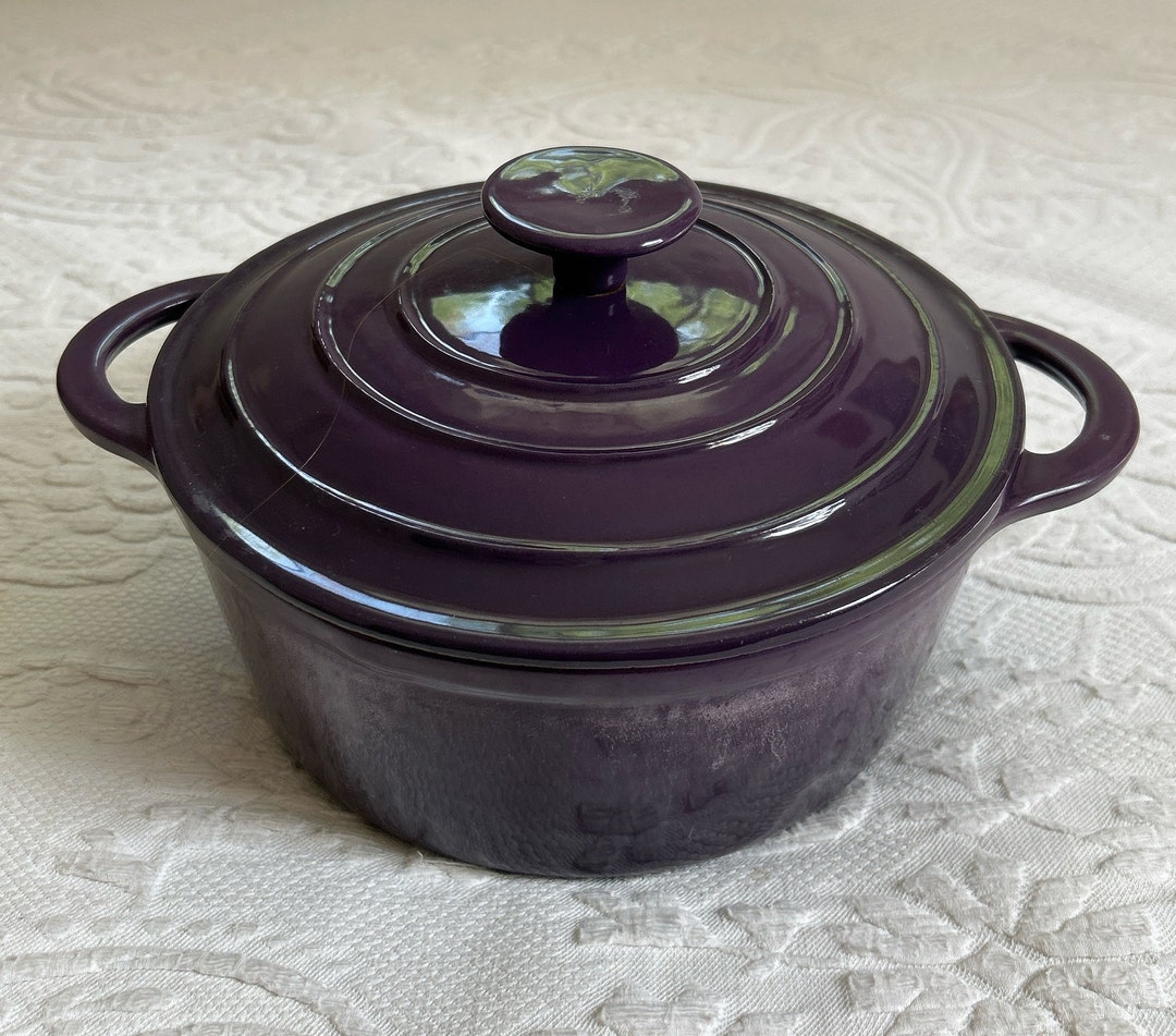 Purple Dutch Oven. Cast Iron Cooking Pot With Lid . Cast Iron Purple ...