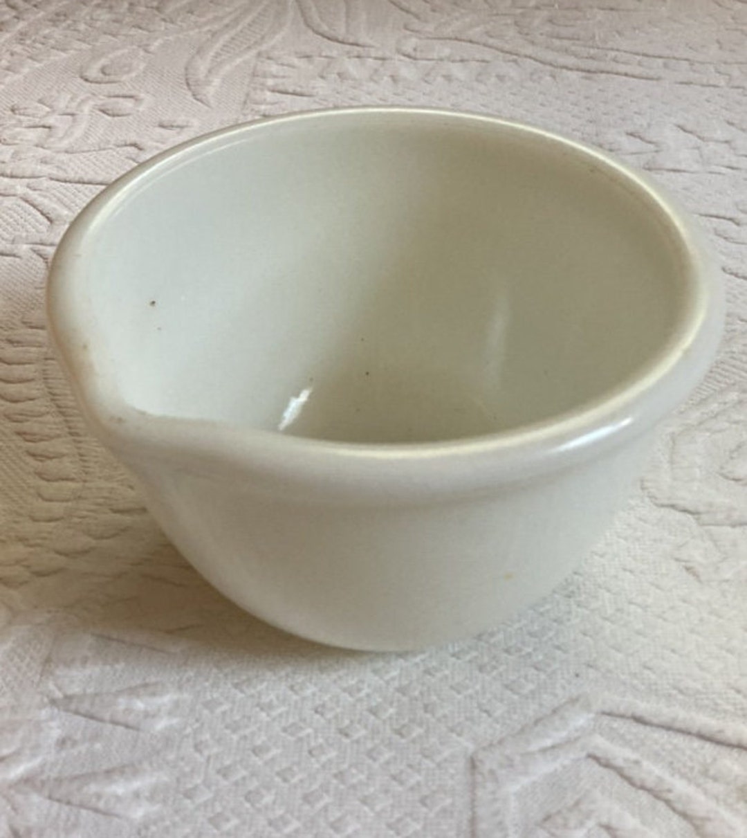 Pyrex Mixing Bowl With Spout . Milk Glass Bowl . White Mixing Bowl ...