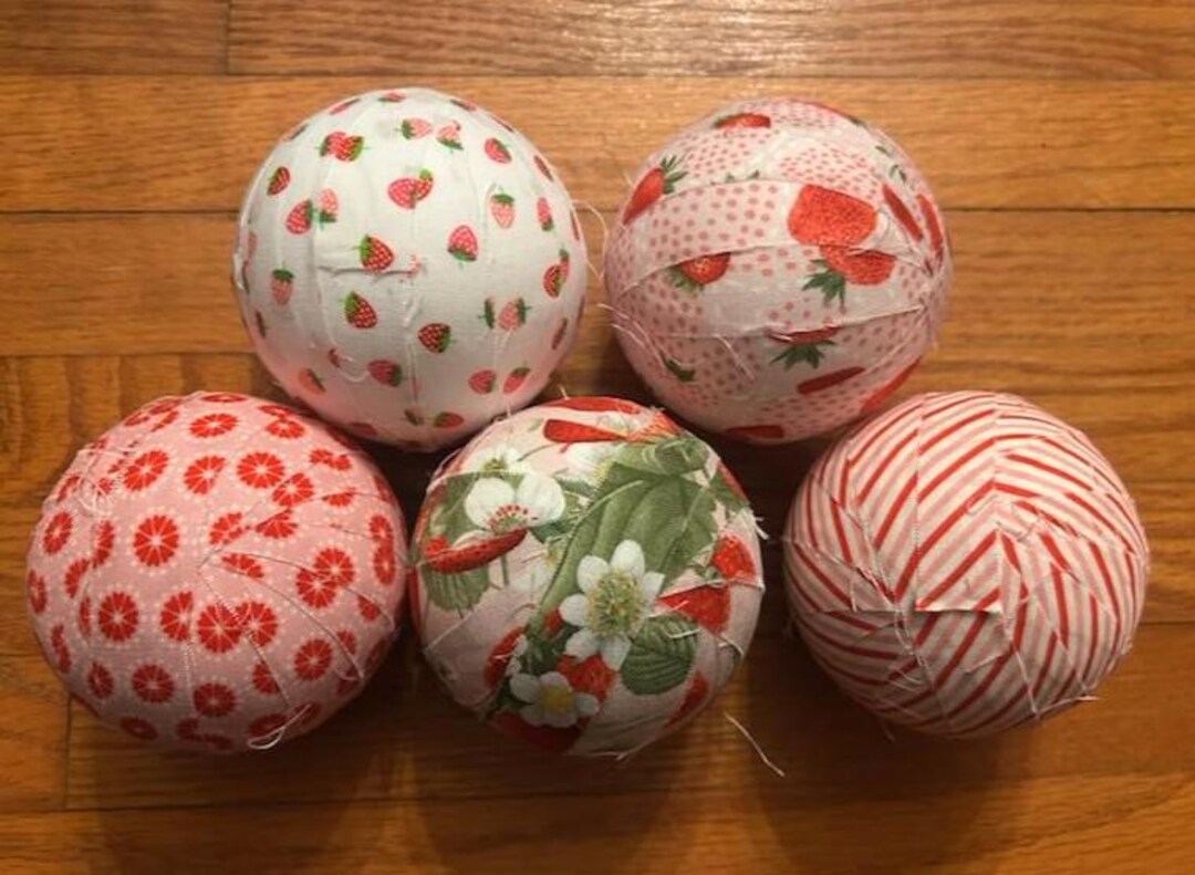 Strawberries Summer Spring Fruit Rag Balls, Strawberry Bowl Fillers ...